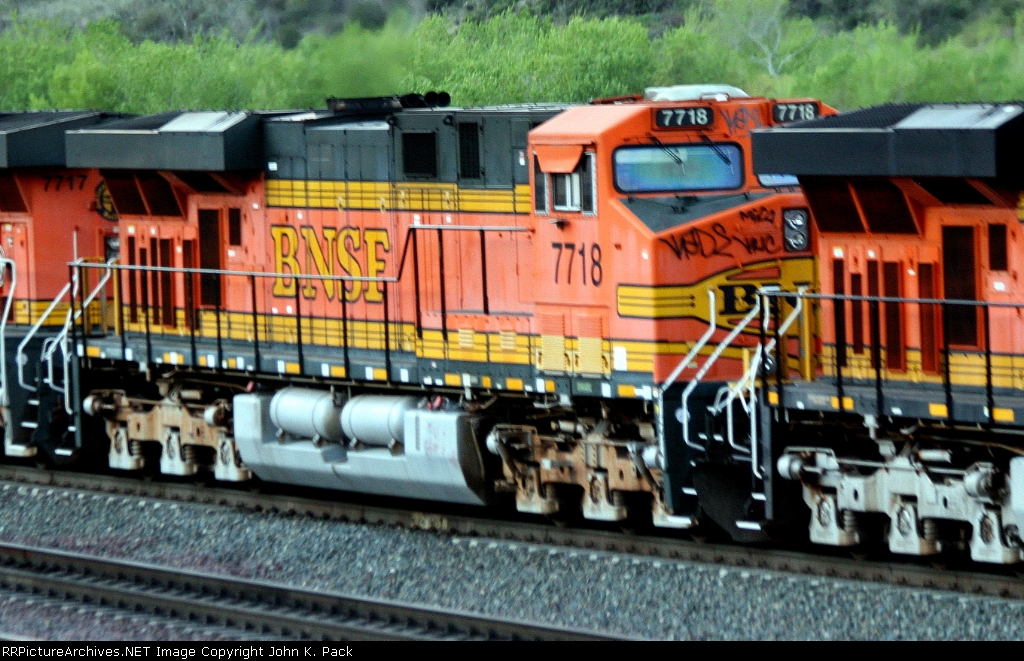 BNSF 7718